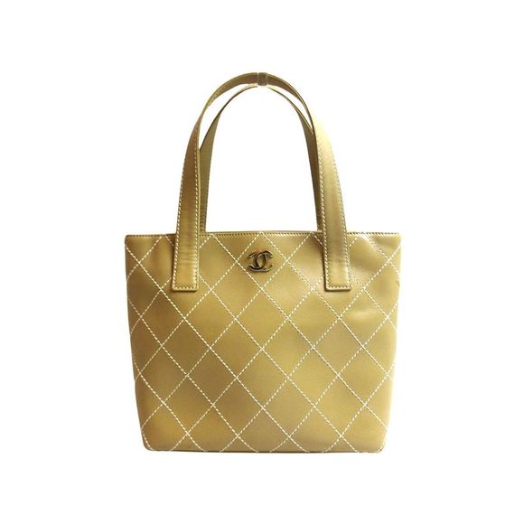 CHANEL | Bags | Chanel Sophisticated And Versatile Leather Tote Bag ...